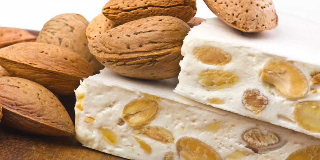 Turrón ou Torró en catalan - Des sucreries extrêmement tentantes de ...